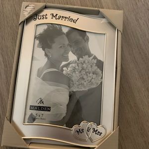 Accents | Just Married Picture Frame | Poshmark